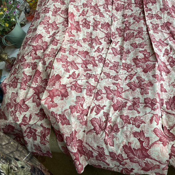 Waverly | Accents | 4 Waverly Red White Leaves Rod Pocket Valances 78x ...